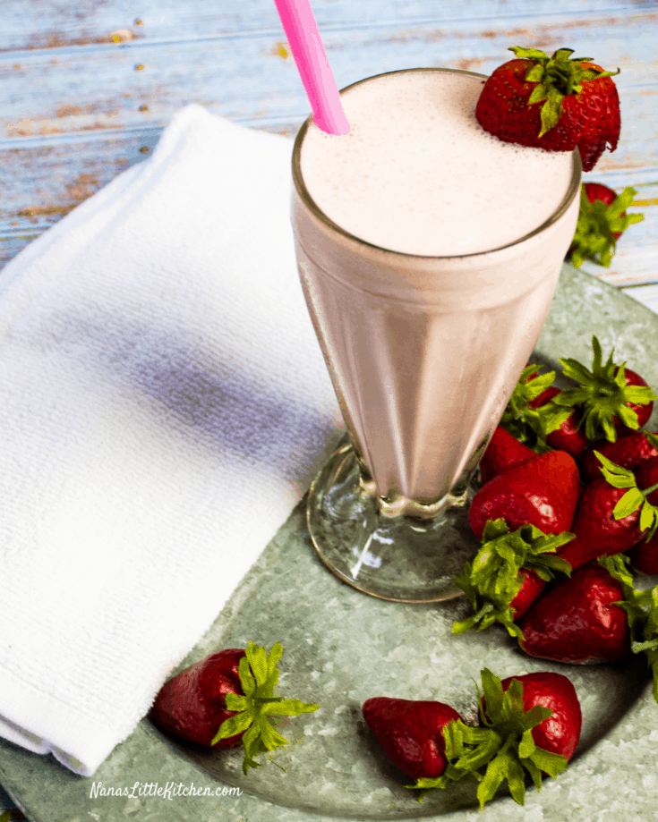 Strawberry Cheesecake Smoothie Low Carb THM S - Nana's Little Kitchen
